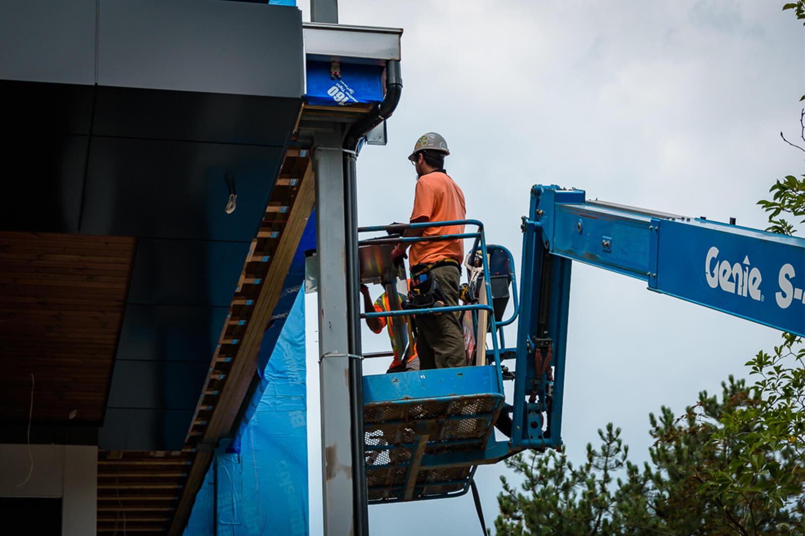 Installation Wiedehopf® Building Façade Systems