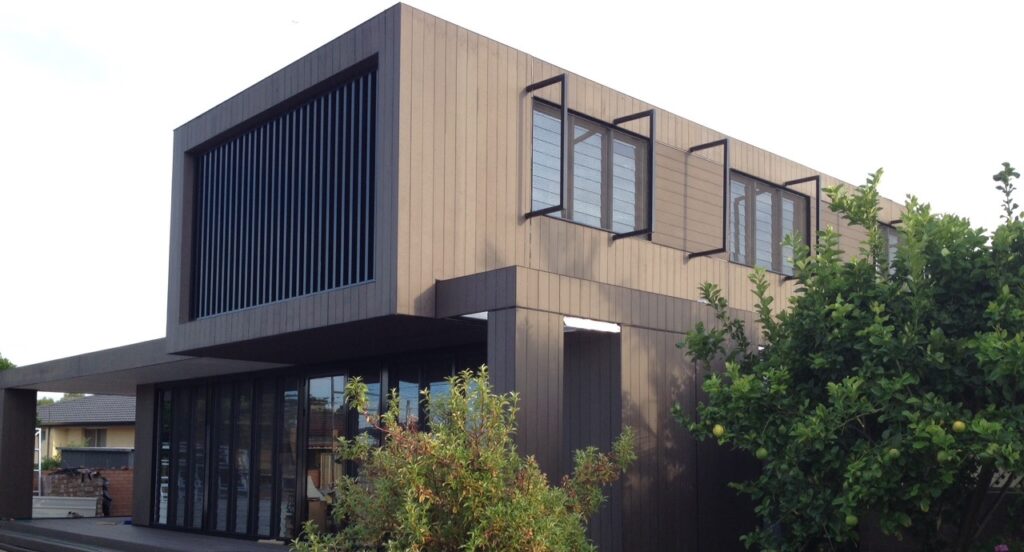 Wiedehopf | Wood Polymer Composite Decking, Fencing & Cladding